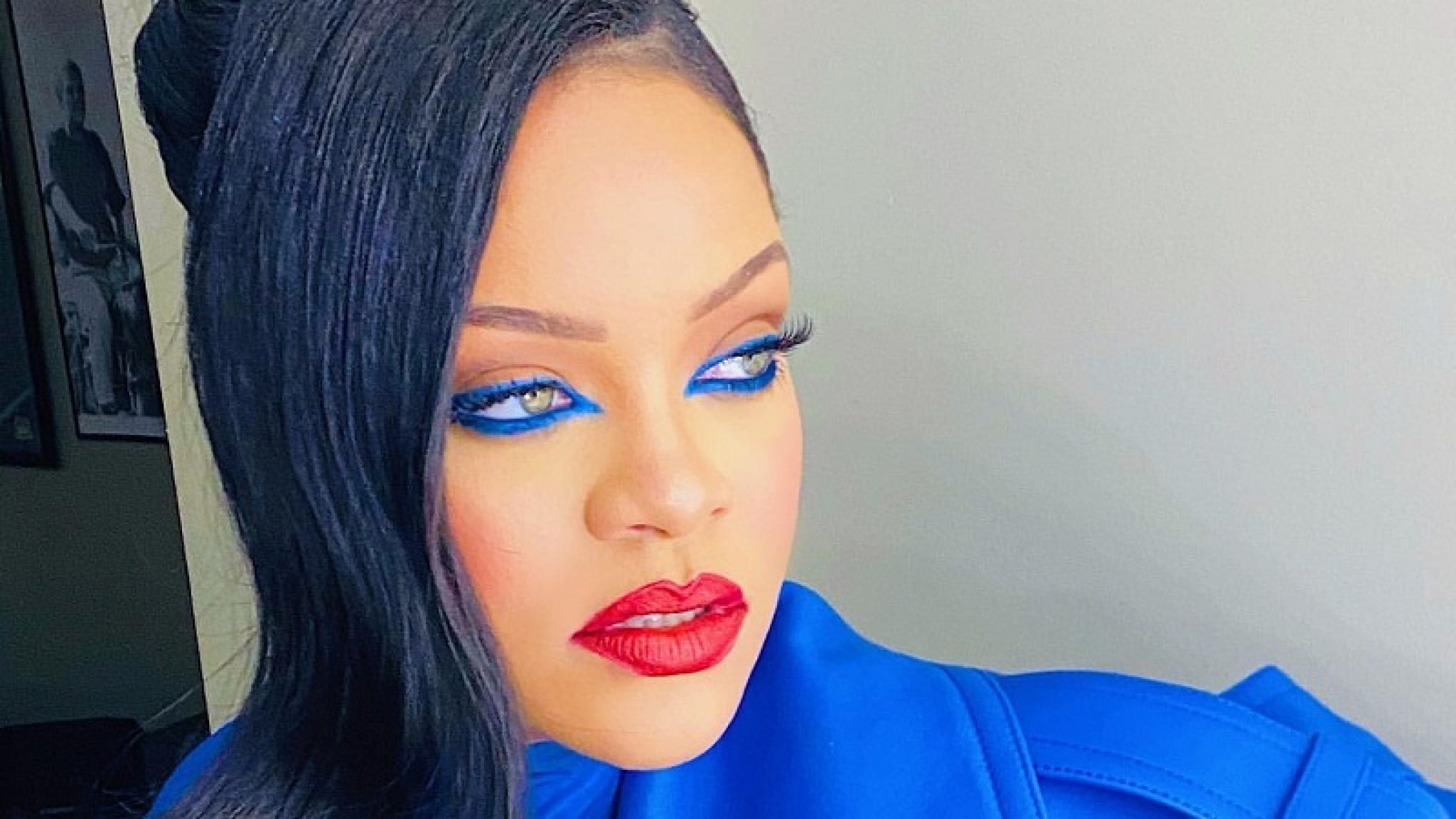 Rihanna Looks Unsurprisingly Stunning In Electric Blue Makeup Look | FPN