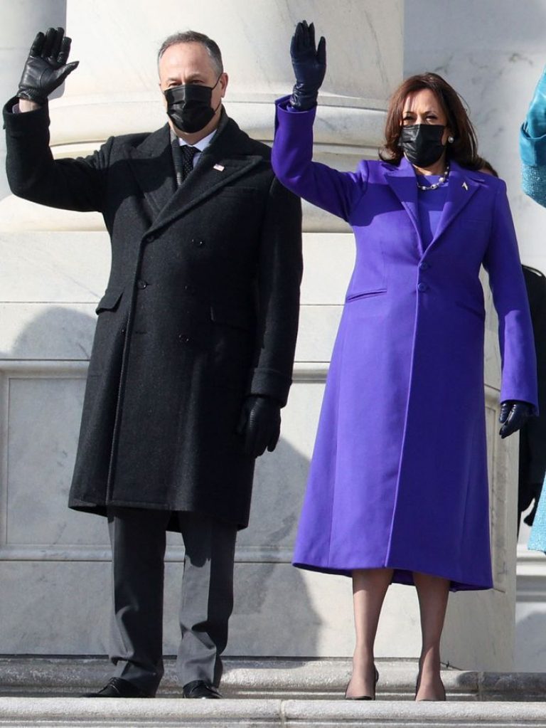 The Meaning Behind Kamala Harris' Purple Outfit On Her Inauguration | FPN