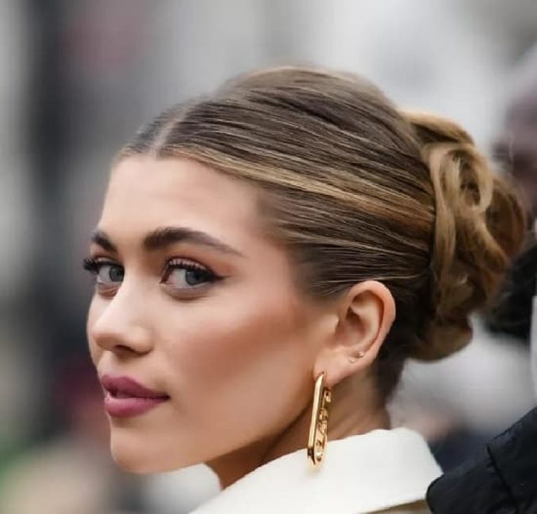 9 Bronzer Makeup Looks You'd Want To Copy | FPN