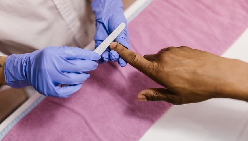 Gel Nail Allergies: What to Know and How to Avoid It | FPN