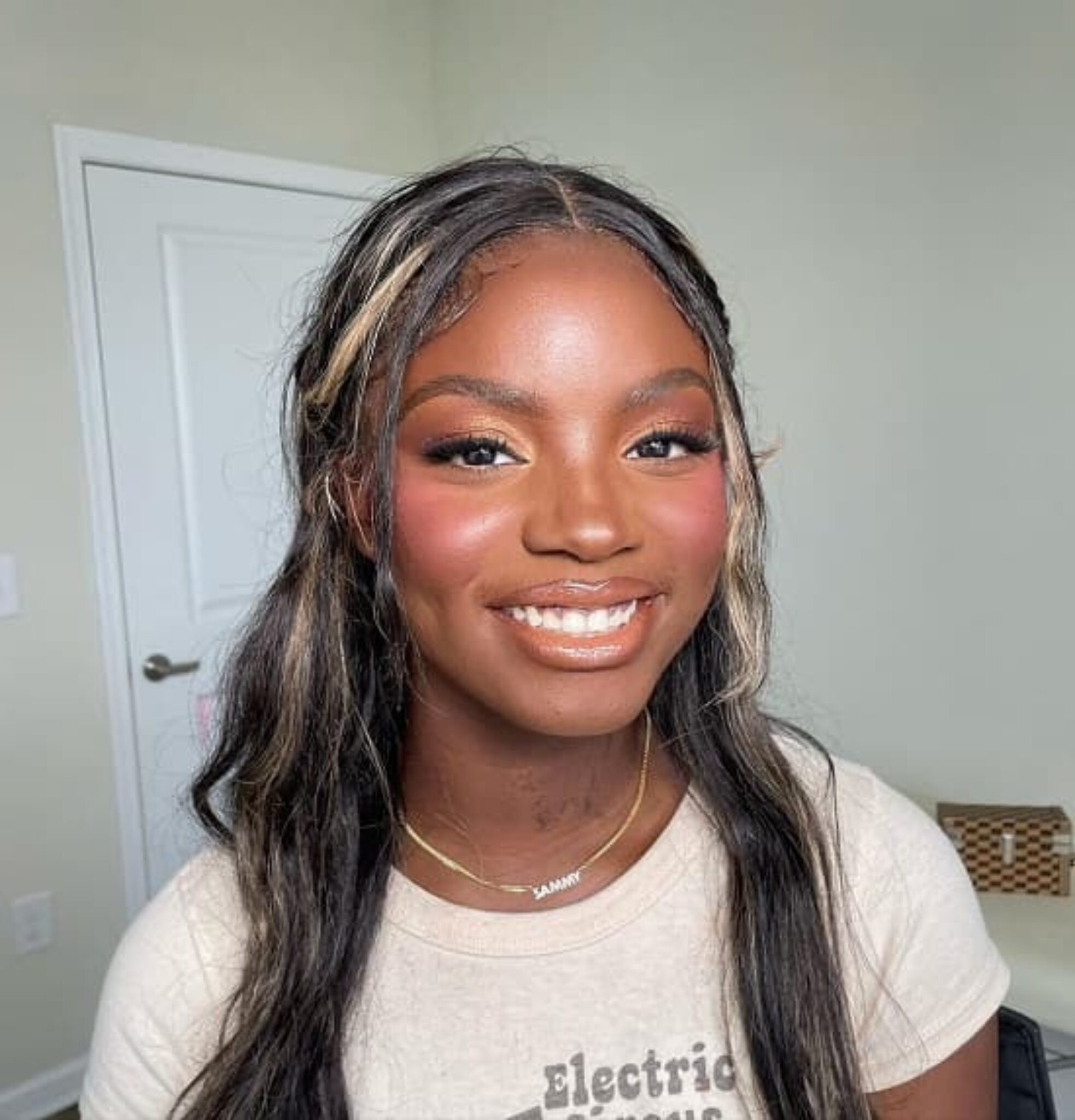 Tomato-Girl Makeup Is The Latest Celebrity-Approved Beauty Trend | FPN