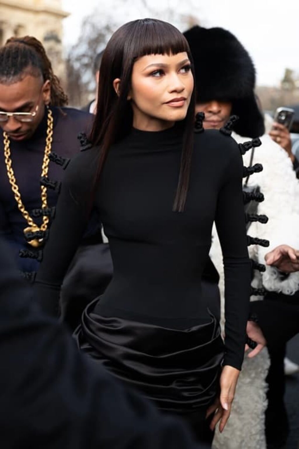 Hairstyle Trend: 2024 is the Year of Baby Bangs | FPN