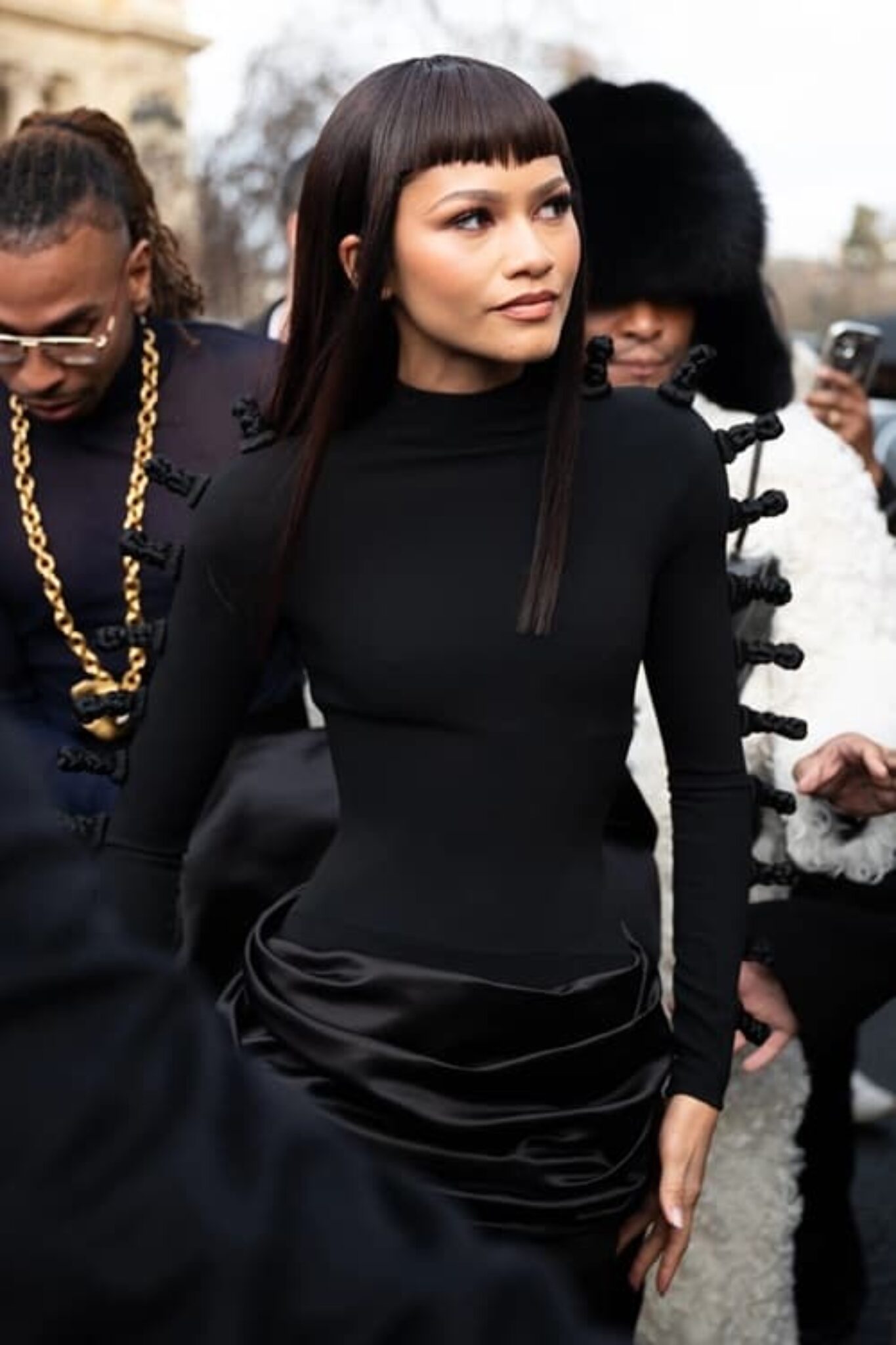 Hairstyle Trend: 2024 is the Year of Baby Bangs | FPN