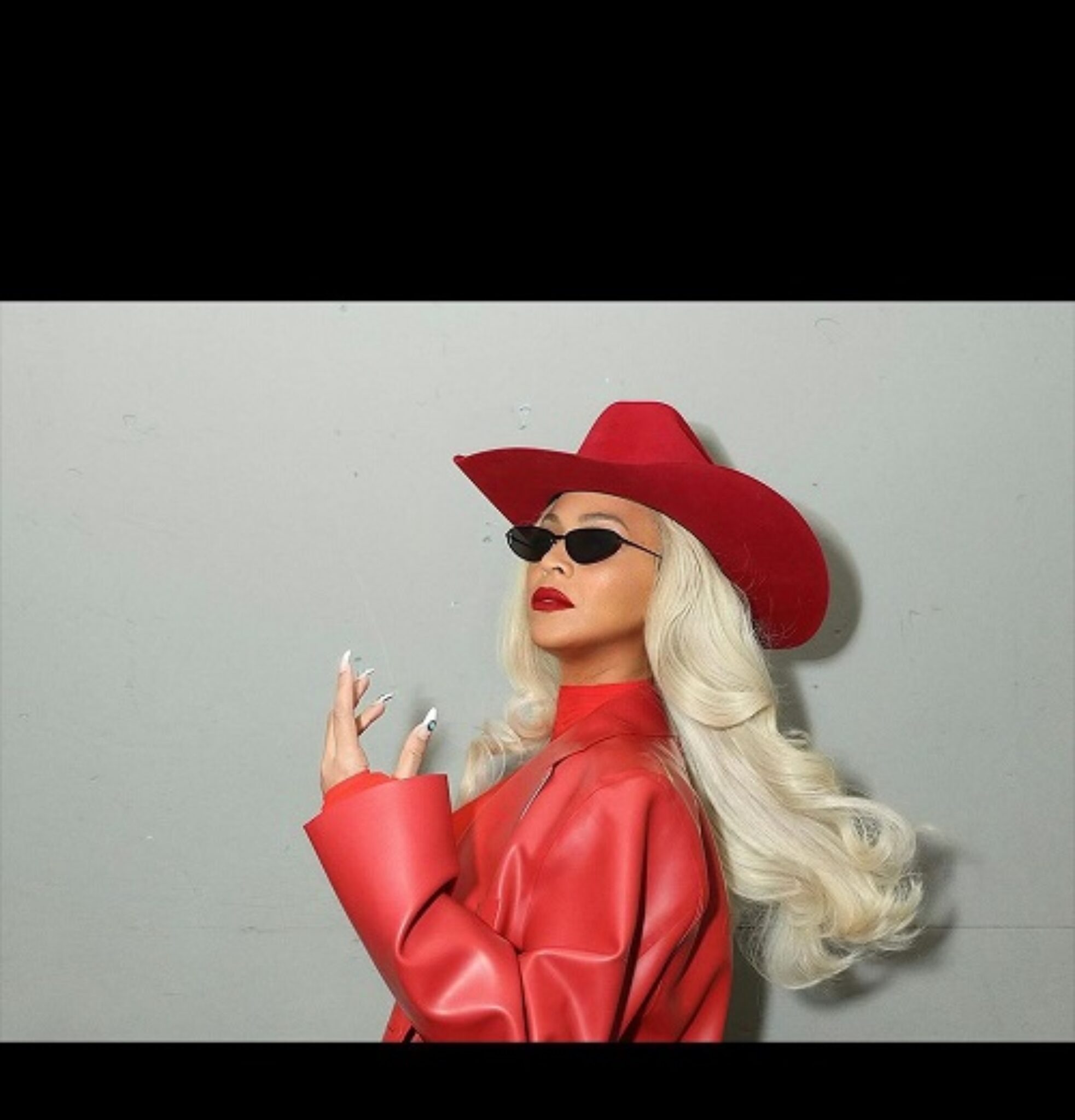 Beyonce's Valentine's Day Outfit Gives a Masterclass on the Red Cowgirl ...