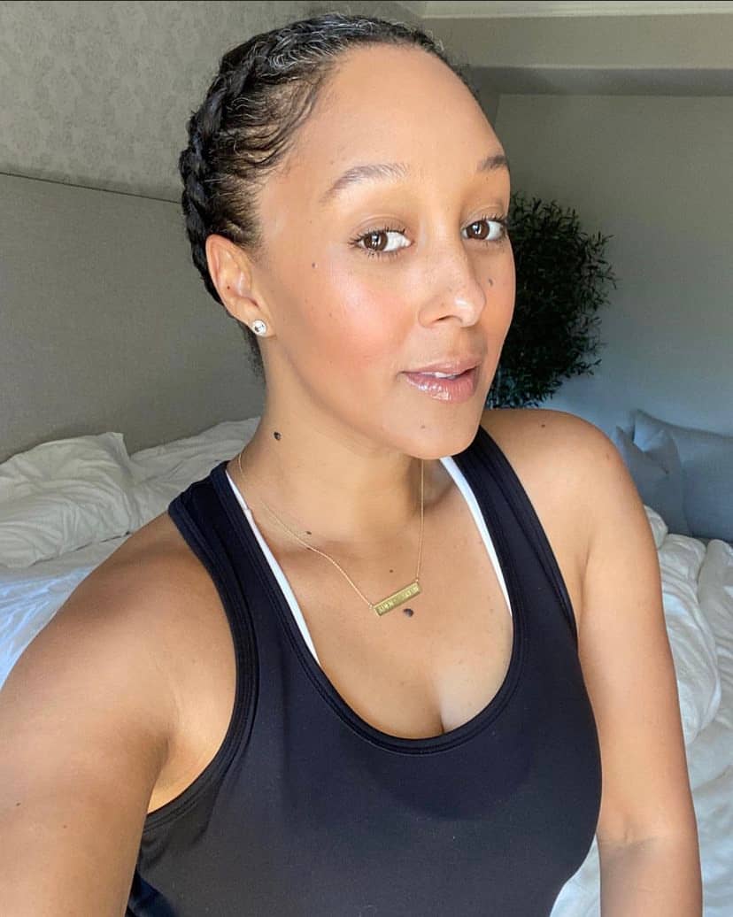 15 Celebrities Who Are Embracing Their Natural Gray Hair | FPN