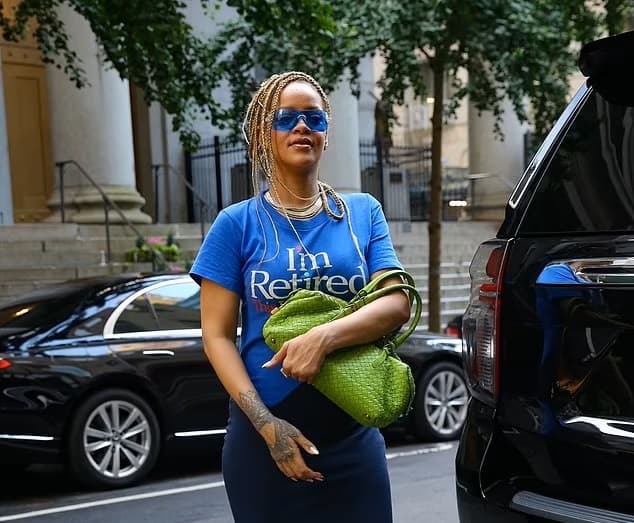 Rihanna Wears "I'm Retired" T-Shirt Following Her Fenty Hair Launch and ...