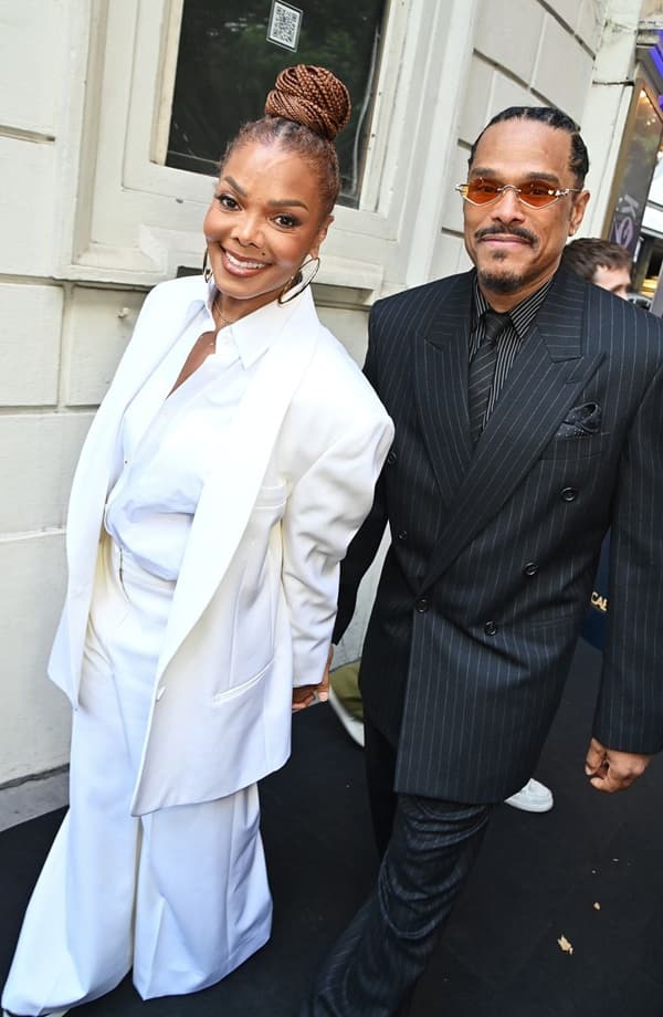 Janet Jackson Embraced the Crisp, Clean-Cut White Suit on the Red ...