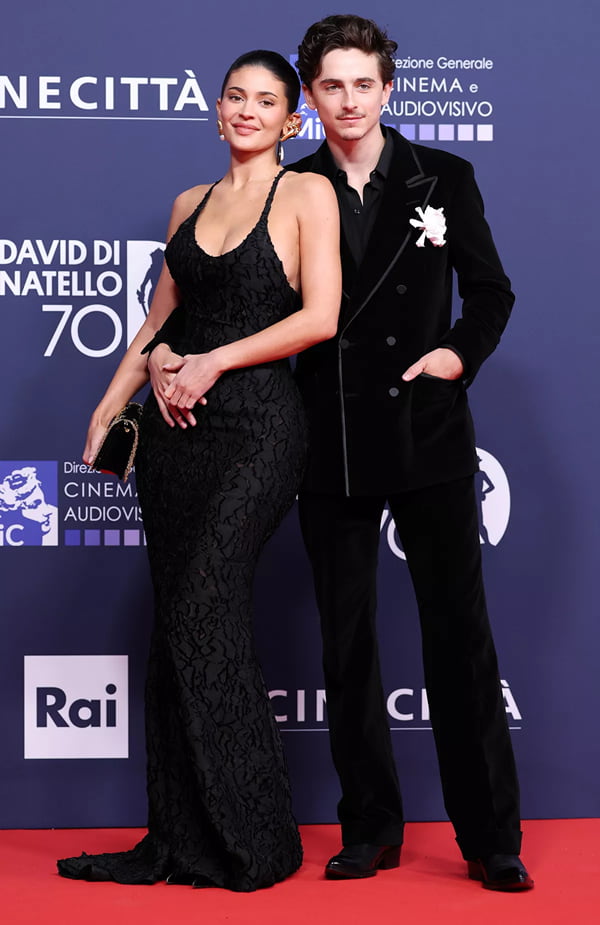 Kylie Jenner And Timothée Chalamet Matching Outfits On Red Carpet Fpn
